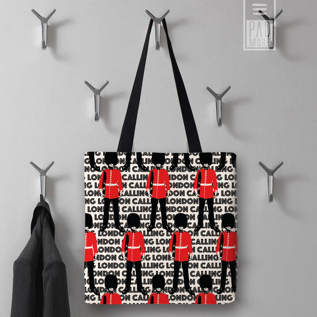 The Queen's Guard London Tote Bag – Padmore